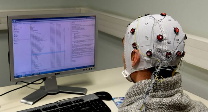 Tech Being Developed by DARPA that ‘Taps into Human Brain’ with Mind ... Tech Being Developed by DARPA that ‘Taps into Human Brain’ with Mind ...